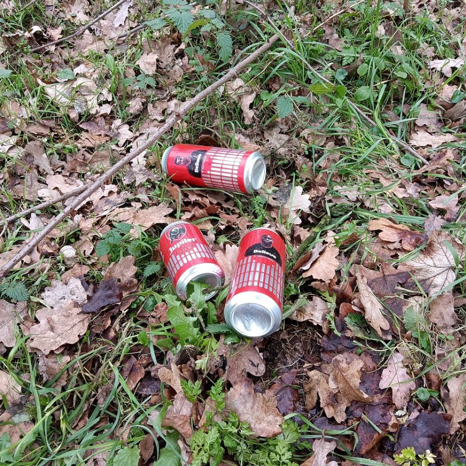 La Belgique : Championne du monde du jet de canettes de Jupiler